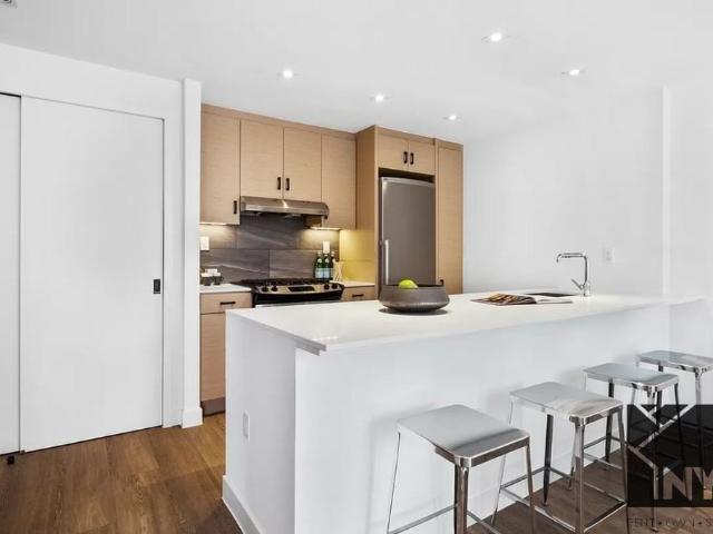 2 Bedroom Apartment for Rent at Wall St #1213, New York, NY 10005 Financial District