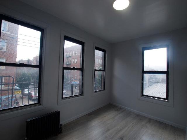 2 Bedroom Apartment for Rent at 1400 Beach Avenue #2, New York, NY 10460 Parkchester
