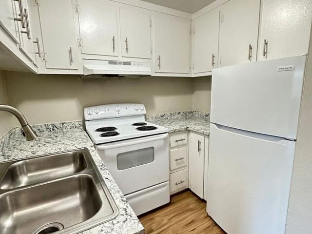 2 Bedroom Apartment for Rent at 1400 W Mississippi Ave #308, Denver, CO 80223 Ruby Hill