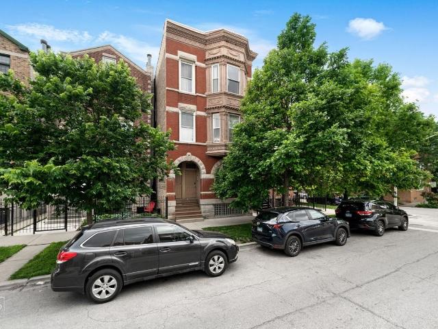 2 Bedroom Apartment for Rent at 1456 N Artesian Ave #1F, Chicago, IL 60622 West Town