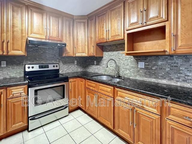 2 Bedroom Apartment for Rent at 1459 Macarthur Blvd #14, Oakland, CA 94602 Glenview