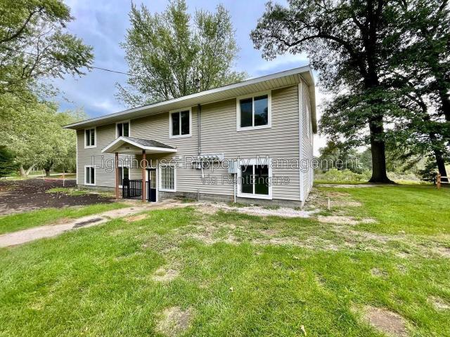 2 Bedroom Apartment for Rent at 1500 Carr Rd #2, Muskegon, MI 49442