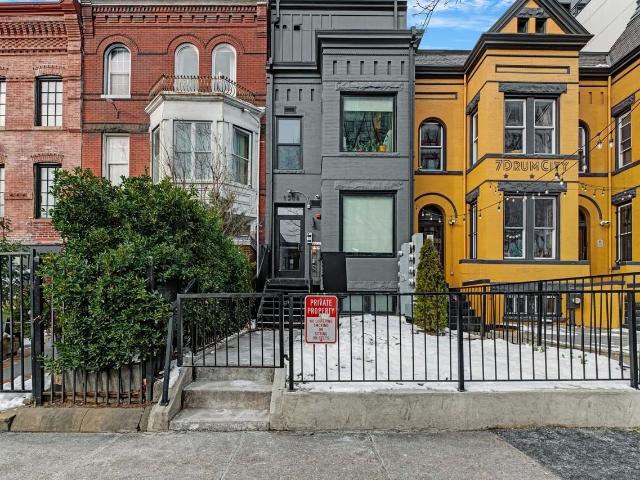 2 Bedroom Apartment for Rent at 1504 N Capitol St Nw #302, Washington, DC 20002 Logan Circle Shaw