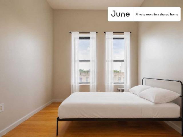 2 Bedroom Apartment for Rent at 1507 Saint Johns Pl #B, New York, NY 11213 Crown Heights