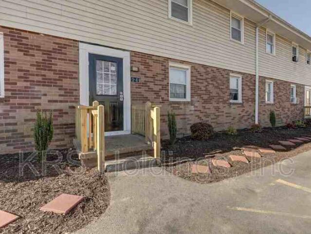 2 Bedroom Apartment for Rent at 1517 Halifax St #5, Petersburg, VA 23803