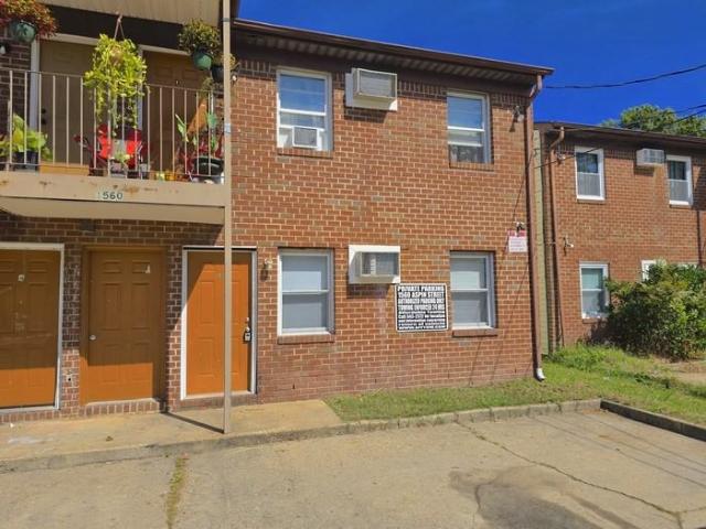 2 Bedroom Apartment for Rent at 1560 Aspin Street #B, Norfolk, VA 23502 Coleman Place