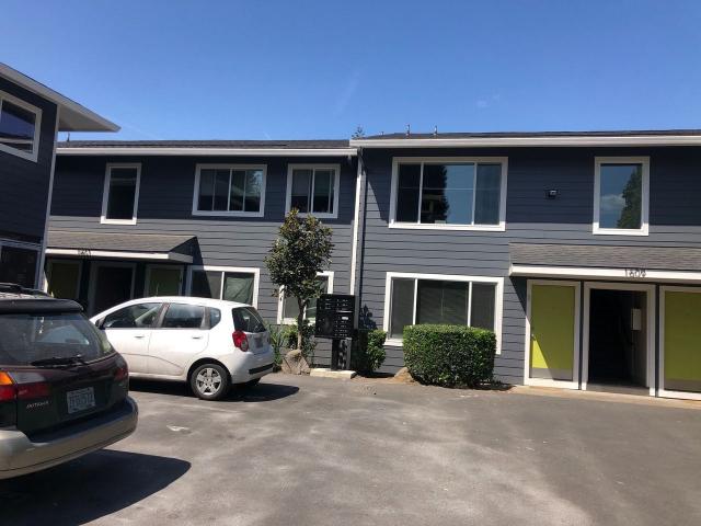 2 Bedroom Apartment for Rent at 1603 Se Taggart St #3, Portland, OR 97202 Hosford Abernethy