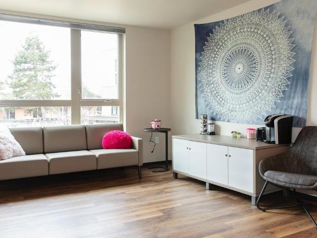 2 Bedroom Apartment for Rent at 16101 Greenwood Ave N, Shoreline, WA 98133