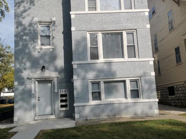 2 Bedroom Apartment for Rent at 1665 Buena Vista Ave #1, Chicago Heights, IL 60411