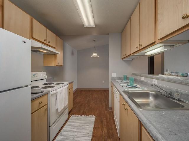 2 Bedroom Apartment for Rent at 16924 Se Powell Blvd #35, Portland, OR 97236 Centennial