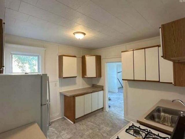 2 Bedroom Apartment for Rent at 169 Kingsboro Ave, Gloversville, NY 12078