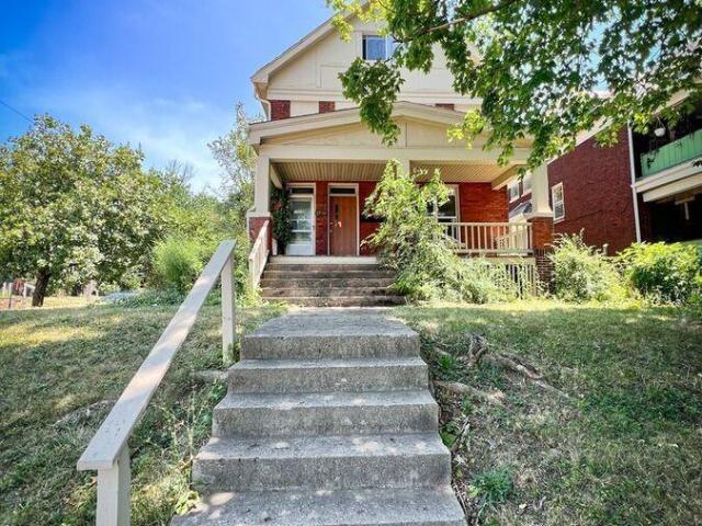 2 Bedroom Apartment for Rent at 1718 N 4th St, Columbus, OH 43201 Indianola Terrace