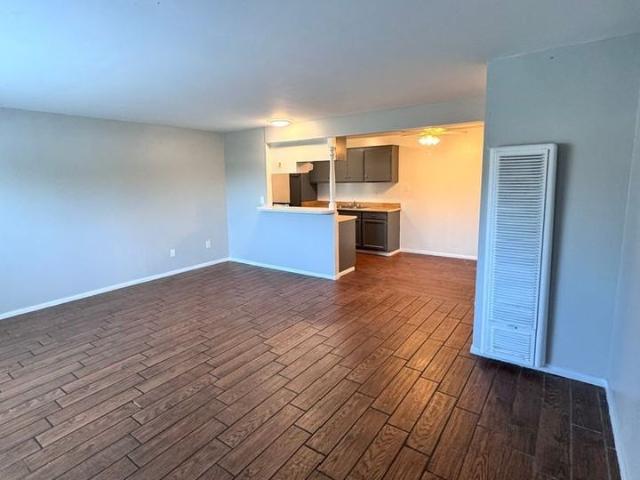 2 Bedroom Apartment for Rent at 17441 Jacquelyn Ln, Huntington Beach, CA 92647 Oak View