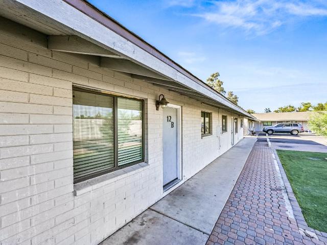 2 Bedroom Apartment for Rent at 1744 West Glendale Avenue #12B, Phoenix, AZ 85021