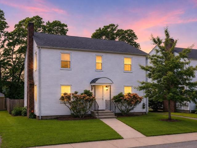 2 Bedroom Apartment for Rent at 180 Aqueduct Rd, Cranston, RI 02910
