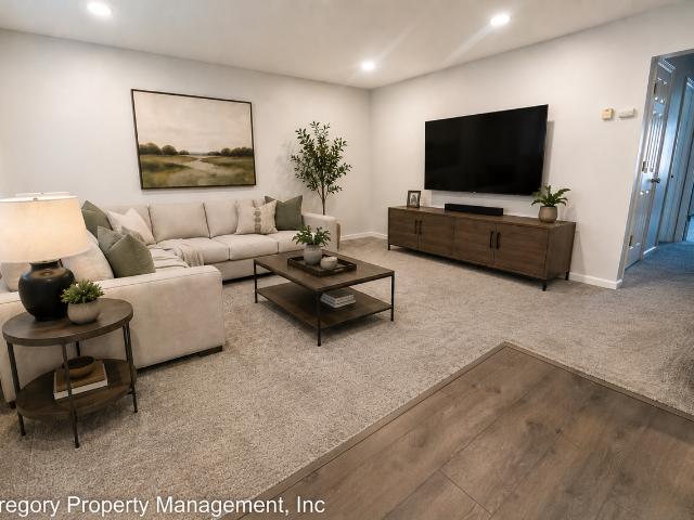 2 Bedroom Apartment for Rent at 1817 Central Ave #215, Alameda, CA 94501