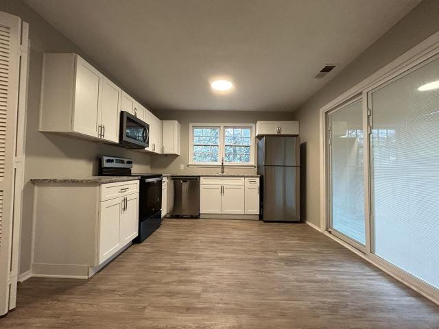 2 Bedroom Apartment for Rent at 185 Springtree Rd #1, Athens, GA 30605