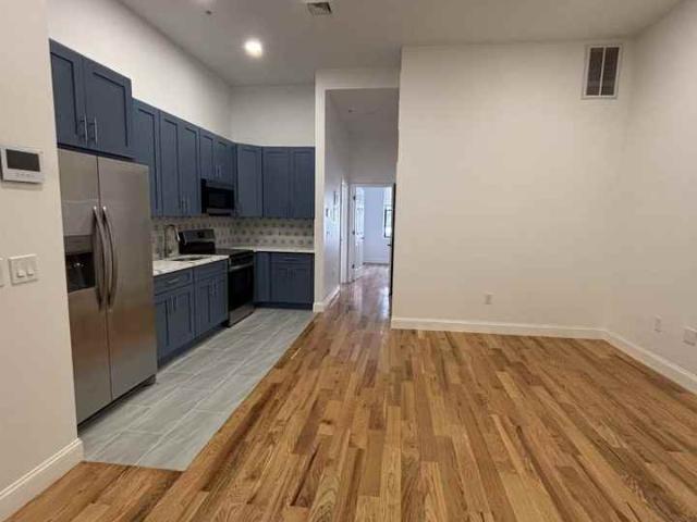 2 Bedroom Apartment for Rent at 189 Main St #2A, Paterson, NJ 07505 Downtown Paterson
