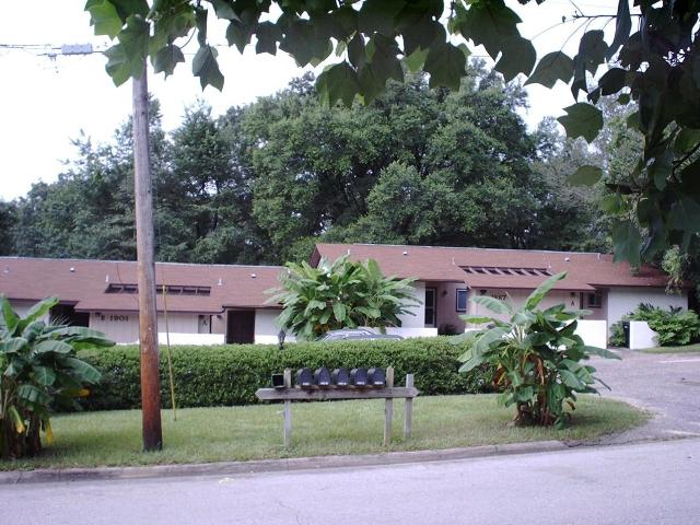 2 Bedroom Apartment for Rent at 1901 Darryl Drive #a, Tallahassee, FL 32301