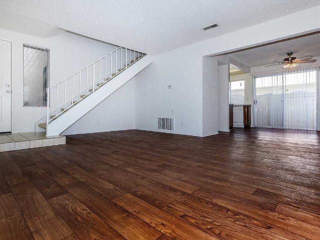 2 Bedroom Apartment for Rent at 1918 E Vanowen Ave, Orange, CA 92867