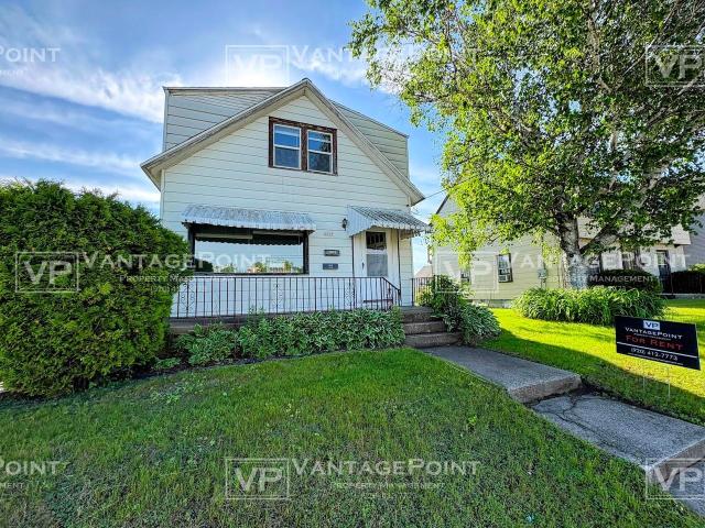 2 Bedroom Apartment for Rent at 1929 S 10th St Lowr, Manitowoc, WI 54220