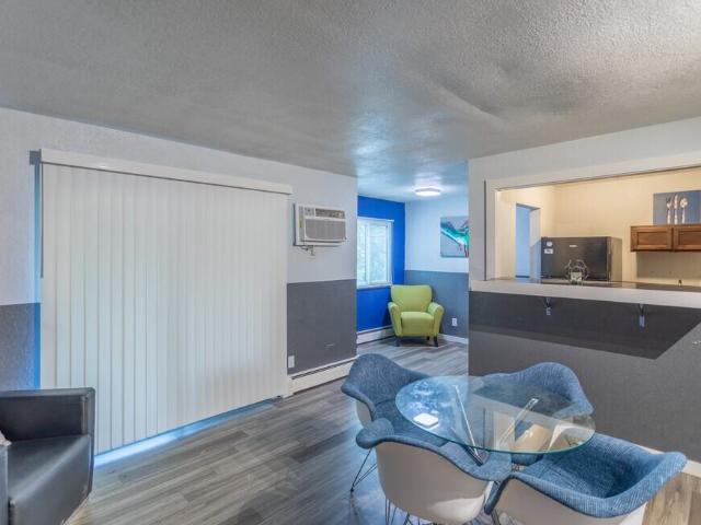 2 Bedroom Apartment for Rent at 1942 Kentucky Ave #1942 8, Cincinnati, OH 45223 Northside