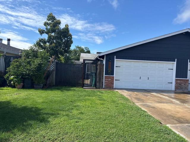 2 Bedroom Apartment for Rent at 1942 Pawnee Way, Stockton, CA 95209 Stonewood