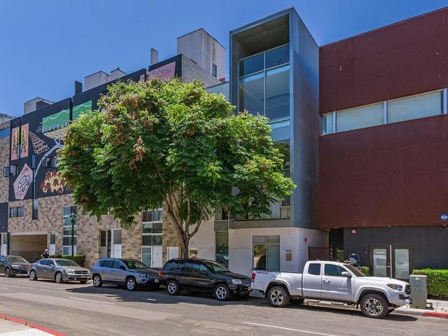 2 Bedroom Apartment for Rent at 1944 State St #6, San Diego, CA 92101 Little Italy