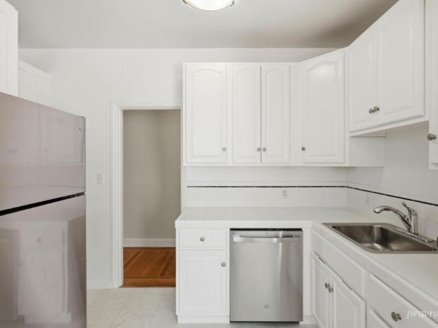 2 Bedroom Apartment for Rent at 19th Avenue & Lake Street, San Francisco, CA 94121 Lake Street
