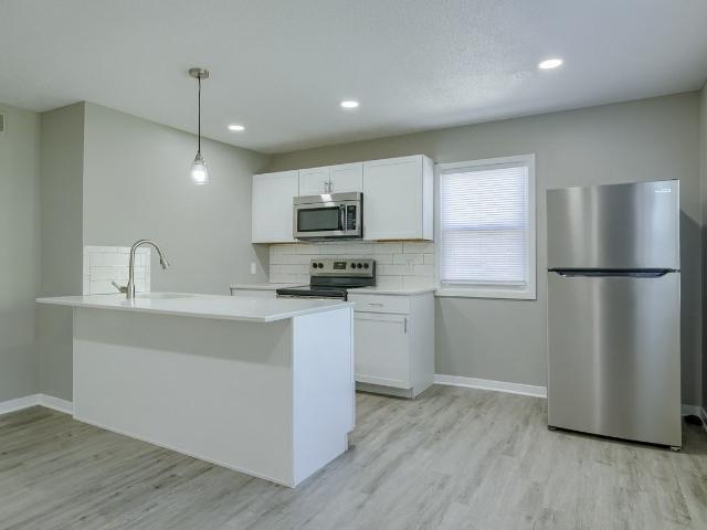 2 Bedroom Apartment for Rent at 1008 S 29th St #4, Omaha, NE 68105