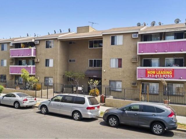2 Bedroom Apartment for Rent at 1008 Rosemont Ave, Los Angeles, CA 90026 Greater Echo Park Elysian