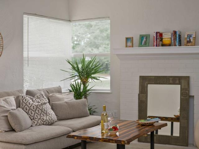 2 Bedroom Apartment for Rent at 102 W King St #1029870P, Orlando, FL 32804 College Park