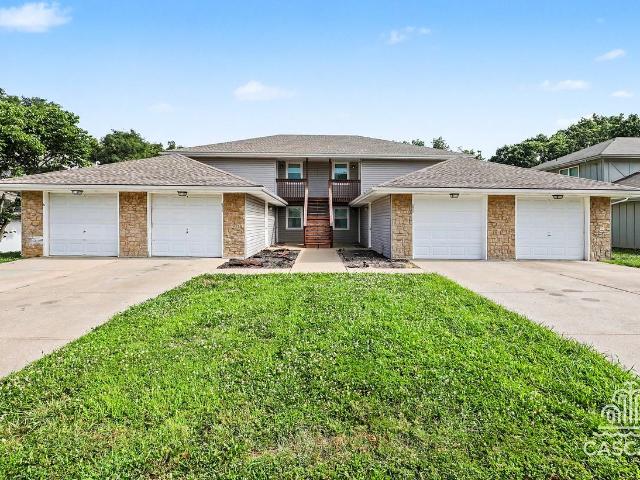 2 Bedroom Apartment for Rent at 1032 Ne Lindsay Ave #D, Lees Summit, MO 64086