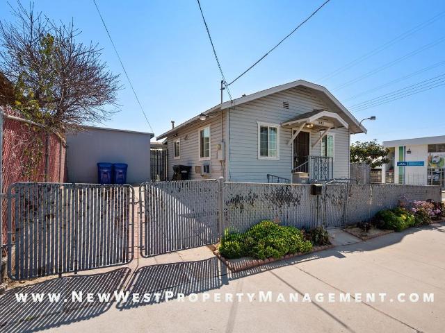 2 Bedroom Apartment for Rent at 1043 Sampson St #A, San Diego, CA 92113 Barrio Logan