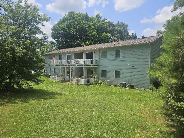 2 Bedroom Apartment for Rent at 104 Mark Twain Cir #B, Athens, GA 30605