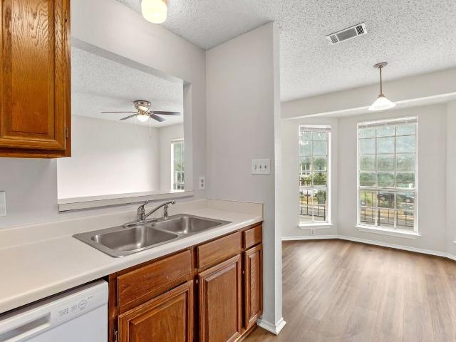 2 Bedroom Apartment for Rent at 104 Mosscliff Cir #11, San Marcos, TX 78666