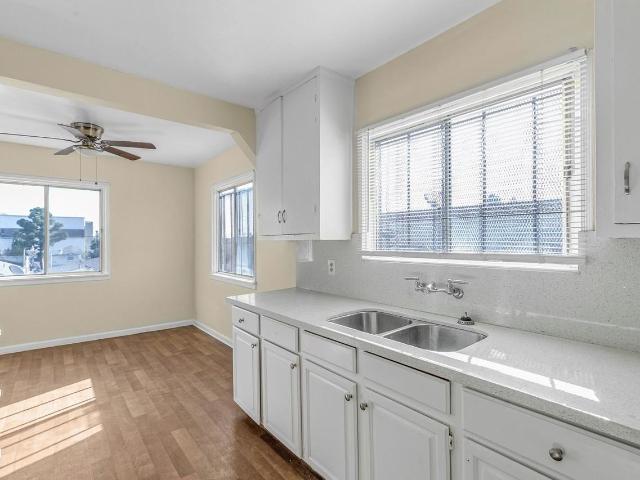 2 Bedroom Apartment for Rent at 10627 1/2 S Vermont Ave, Westmont, CA 90044 Westmont