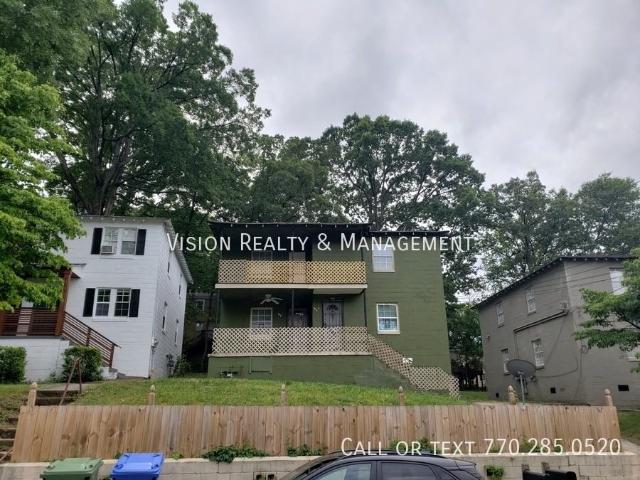 2 Bedroom Apartment for Rent at 1070 Ollie Cir Nw Unit A, Atlanta, GA 30314 Washington Park