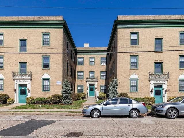 2 Bedroom Apartment for Rent at 109 Chesnut St #1, Audubon, NJ 08106