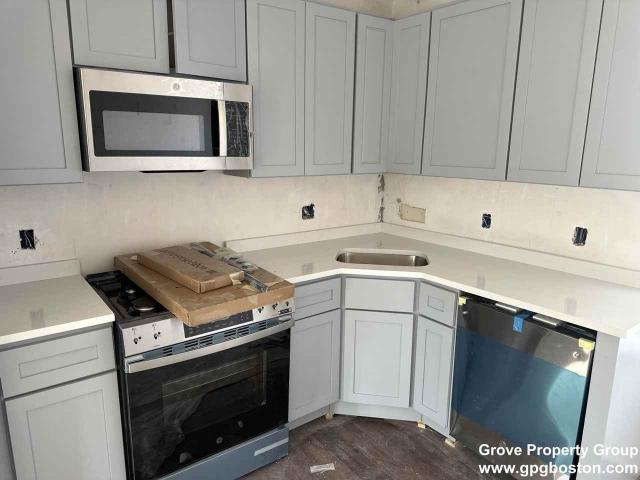 2 Bedroom Apartment for Rent at 10 Hunting St #1, Cambridge, MA 02141 Wellington Harrington