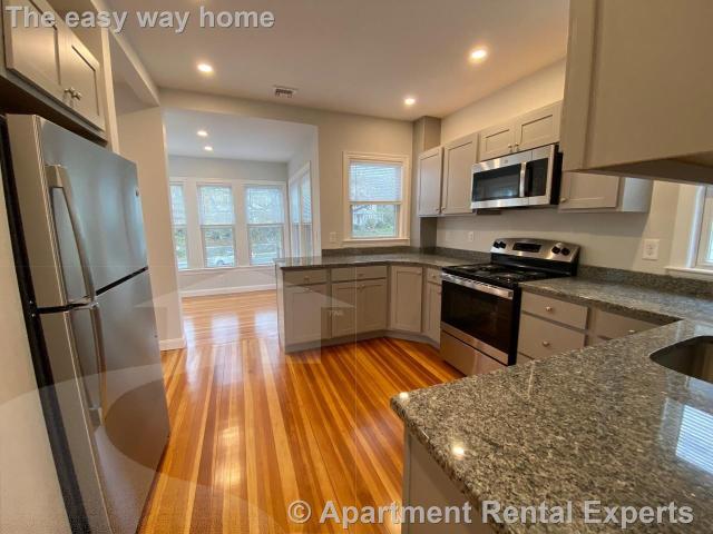 2 Bedroom Apartment for Rent at 10 Trapelo Rd #5, Belmont, MA 02478 Cushing Square