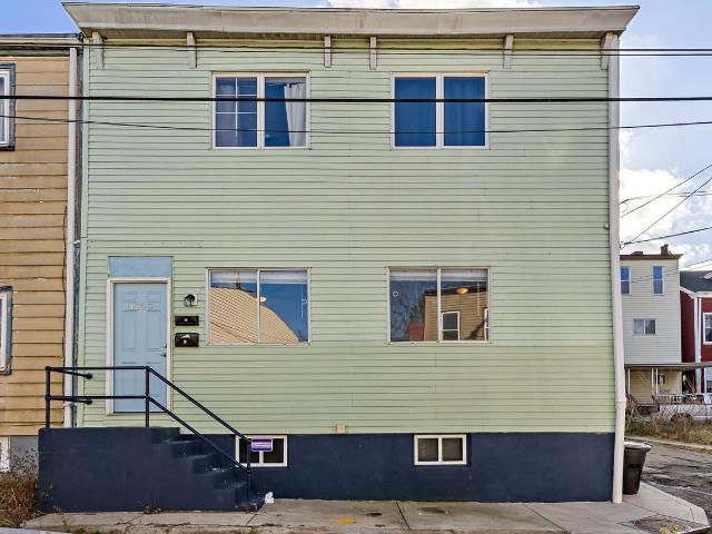 2 Bedroom Apartment for Rent at 1129 Brabec St, Pittsburgh, PA 15212 Troy Hill