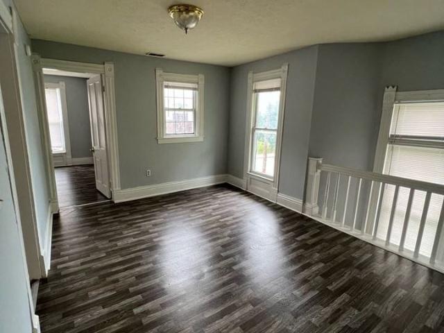 2 Bedroom Apartment for Rent at 1139 S 28th St, Louisville, KY 40211 Parkland
