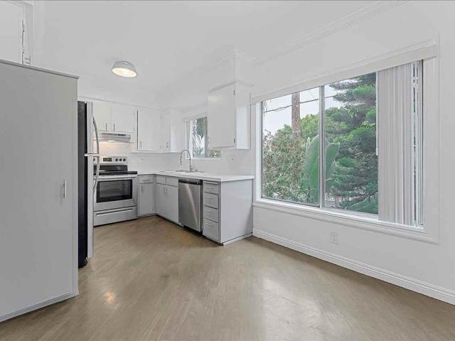 2 Bedroom Apartment for Rent at 11661 Erwin St #08, Los Angeles, CA 91606 Mid Town North Hollywood