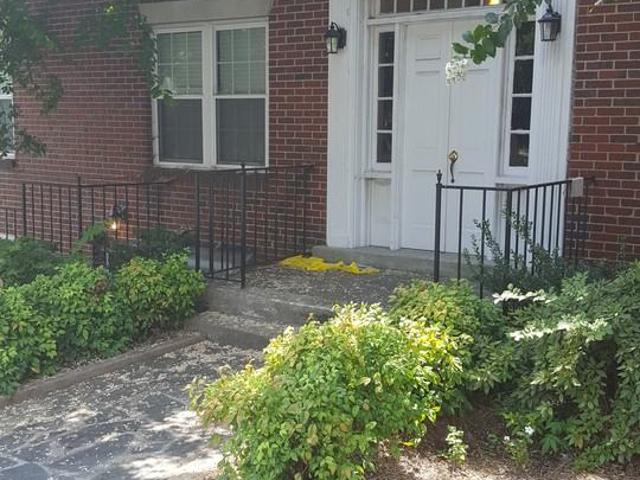 2 Bedroom Apartment for Rent at 116 S Marshall St #1, Winston Salem, NC 27101 Downtown Winston Salem