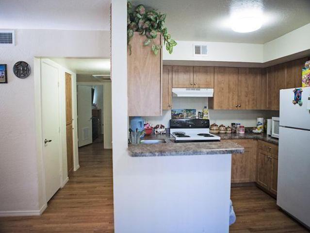 2 Bedroom Apartment for Rent at 118 N Extension Rd, Mesa, AZ 85201 Comite de Familias de Accion