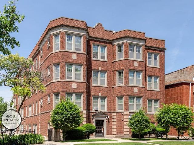 2 Bedroom Apartment for Rent at 118 S Austin Blvd #1, Oak Park, IL 60304