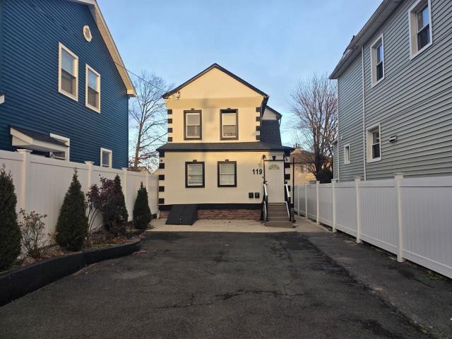 2 Bedroom Apartment for Rent at 119 Columbus Place #1, Roselle Park, NJ 07204