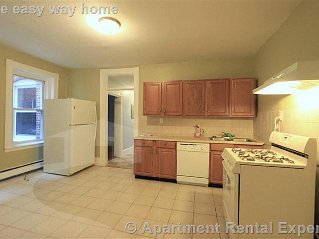 2 Bedroom Apartment for Rent at 119 Harvard St #4, Cambridge, MA 02139 Area IV