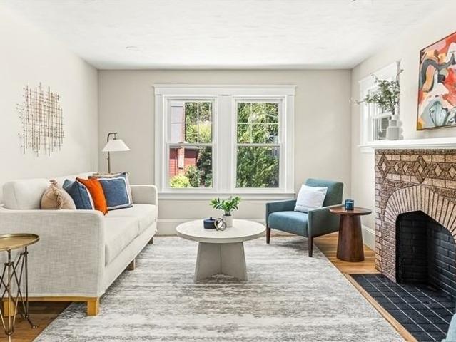 2 Bedroom Apartment for Rent at 11 Goodway Rd #11, Boston, MA 02130 Forest Hills Woodbourne